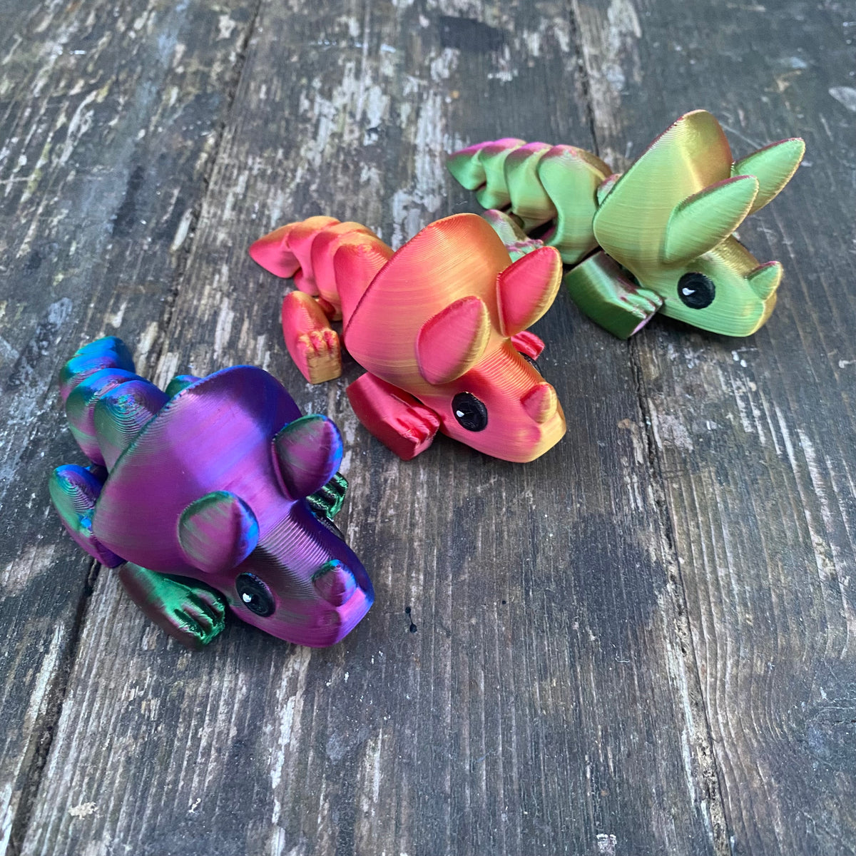 3D Printed Articulated Mini Triceratops Dinosaur – Pilola